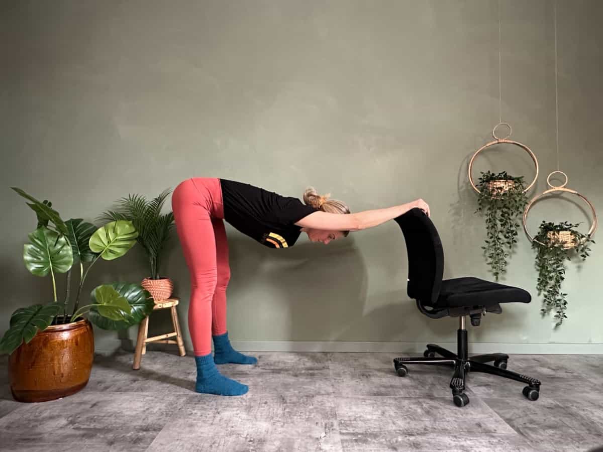 Kontoryoga for en god kropsholdning – Yoga med Signe